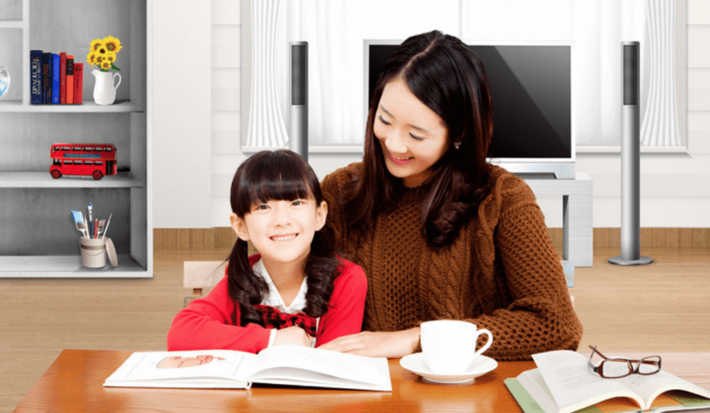 Top Questions to Ask Your Child’s Tutor at Every Milestone