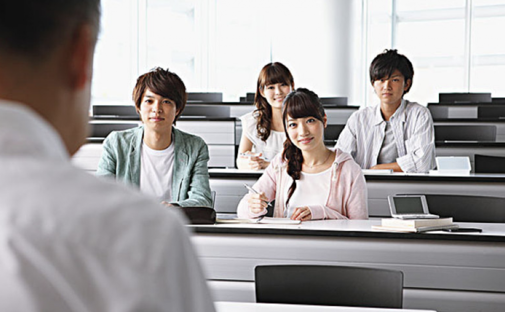 How to Engage Your Classmates During Your Project Presentation?