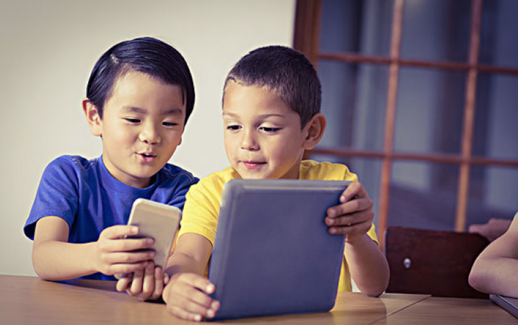 How to Prevent Your Child From Having a Phone Addiction