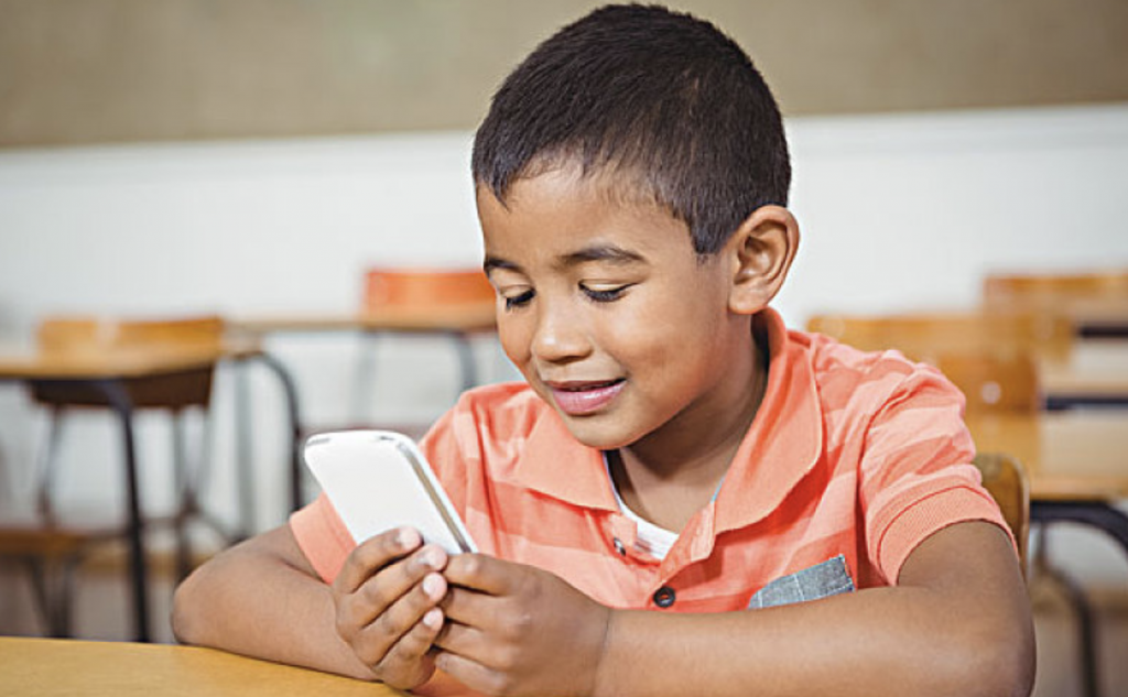 How to Prevent Your Child From Having a Phone Addiction
