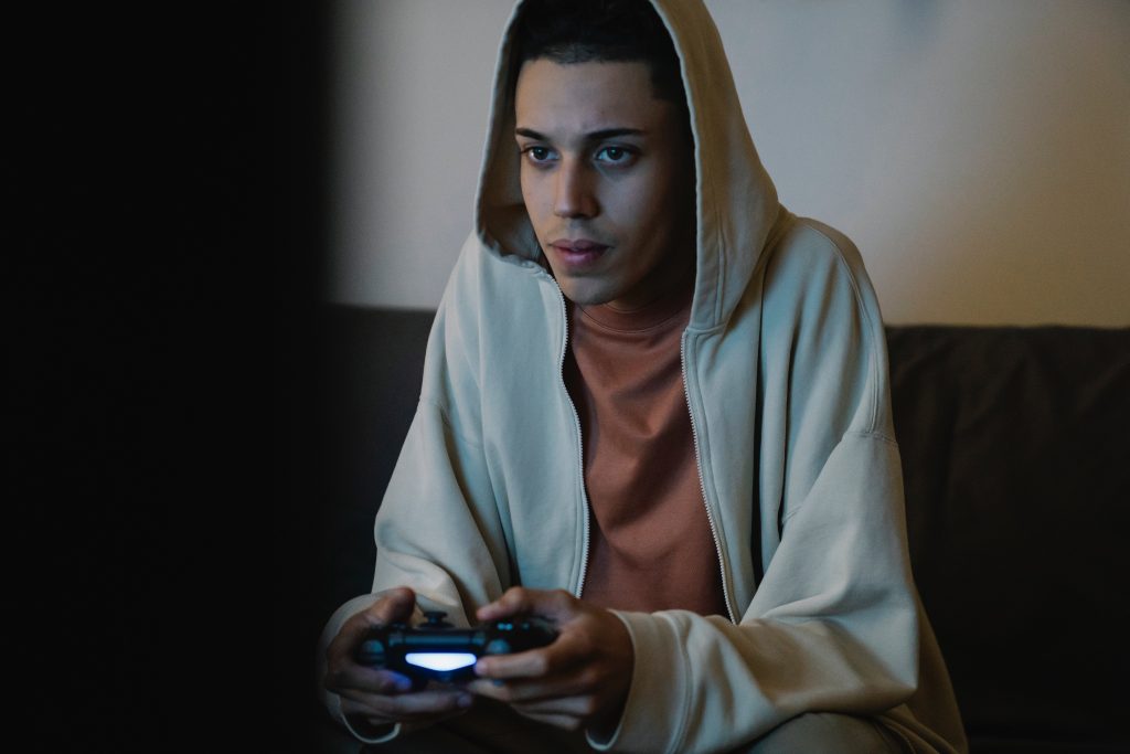 6 Early Signs of Gaming Addictions